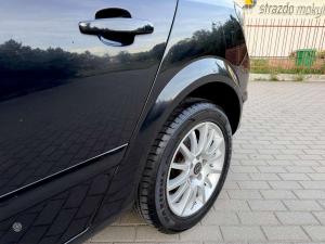 Black Opel Astra 2009 in Vilnius, with an engine capacity of 1.90 L and mileage of 237 thousand km for 3500 €, photo 16 on AUTOMOTO.COM.LV