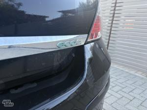 Black Opel Astra 2009 in Vilnius, with an engine capacity of 1.30 L and mileage of 260 thousand km for 1499 €, photo 6 on AUTOMOTO.COM.LV