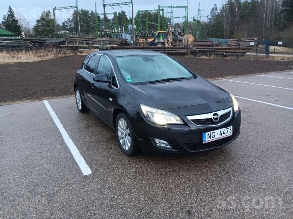 Melns Opel Astra 2010 Jēkabpils, ar dzinēja tilpumu 2.00 L un nobraukumu 232 tūkst. km par 2800 €, foto 1 vietnē AUTOMOTO.COM.LV