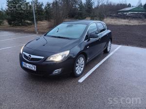 Melns Opel Astra 2010 Jēkabpils, ar dzinēja tilpumu 2.00 L un nobraukumu 232 tūkst. km par 2800 €, foto 2 vietnē AUTOMOTO.COM.LV