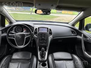 Melns Opel Astra 2010 Rīga, ar dzinēja tilpumu 1.70 L un nobraukumu 274 tūkst. km par 3000 €, foto 10 vietnē AUTOMOTO.COM.LV
