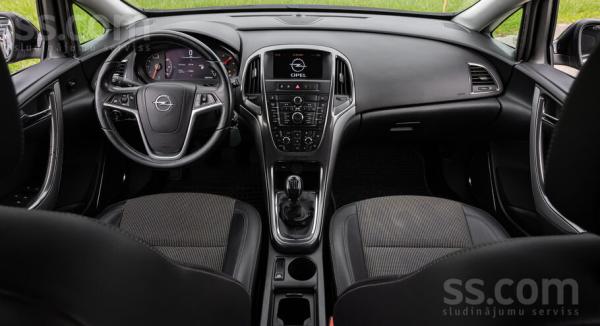 Black Opel Astra 2010 in Jelgava, with an engine capacity of 2.00 L and mileage of 0 thousand km for 3400 €, photo 11 on AUTOMOTO.COM.LV
