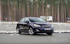 Melns Opel Astra 2010 Rīga, ar dzinēja tilpumu 1.70 L un nobraukumu 332 tūkst. km par 2390 €, foto 2 vietnē AUTOMOTO.COM.LV