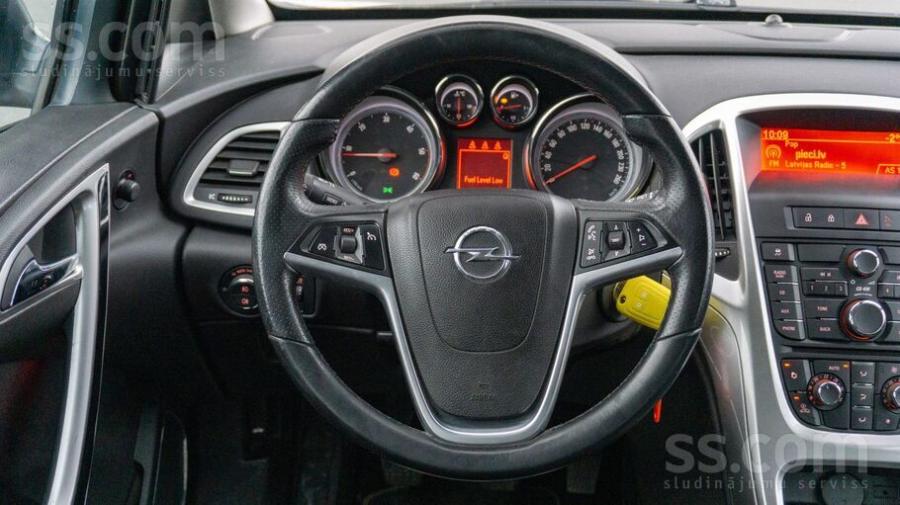 Melns Opel Astra 2010 Rīga, ar dzinēja tilpumu 1.70 L un nobraukumu 332 tūkst. km par 2390 €, foto 13 vietnē AUTOMOTO.COM.LV