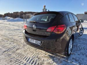 Melns Opel Astra 2010 Viļņa, ar dzinēja tilpumu 1.25 L un nobraukumu 219 tūkst. km par 3100 €, foto 7 vietnē AUTOMOTO.COM.LV