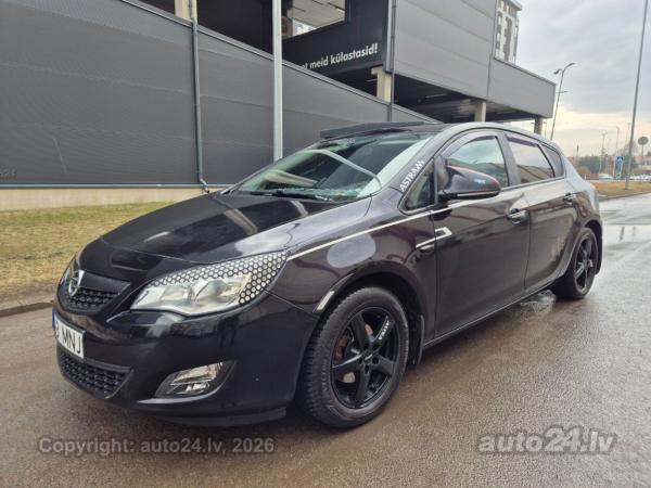 Melns Opel Astra 2010 Tallina, ar dzinēja tilpumu 1.60 L un nobraukumu 270 tūkst. km par 1998 €, foto 1 vietnē AUTOMOTO.COM.LV