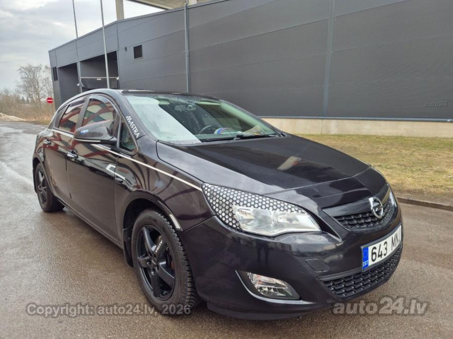 Melns Opel Astra 2010 Tallina, ar dzinēja tilpumu 1.60 L un nobraukumu 270 tūkst. km par 1998 €, foto 2 vietnē AUTOMOTO.COM.LV