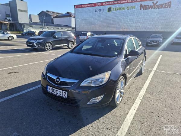 Melns Opel Astra 2010 Kauņa, ar dzinēja tilpumu 2.00 L un nobraukumu 192 tūkst. km par 3300 €, foto 1 vietnē AUTOMOTO.COM.LV