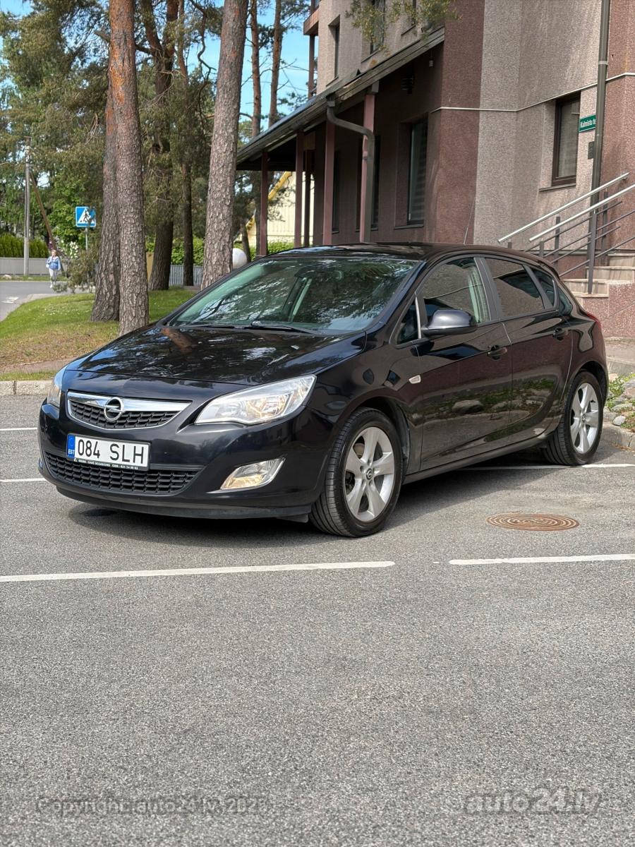Melns Opel Astra 2010 Tallina, ar dzinēja tilpumu 1.70 L un nobraukumu 227 tūkst. km par 2999 €, foto 1 vietnē AUTOMOTO.COM.LV