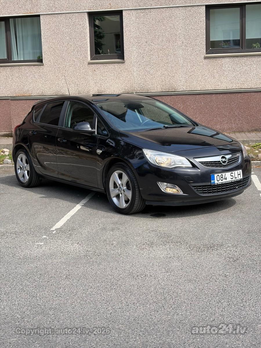 Melns Opel Astra 2010 Tallina, ar dzinēja tilpumu 1.70 L un nobraukumu 227 tūkst. km par 2999 €, foto 4 vietnē AUTOMOTO.COM.LV
