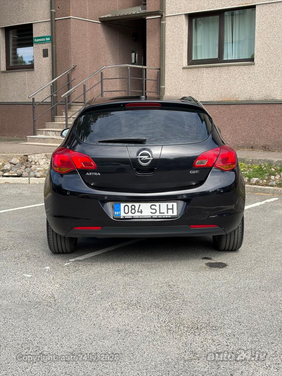 Melns Opel Astra 2010 Tallina, ar dzinēja tilpumu 1.70 L un nobraukumu 227 tūkst. km par 2999 €, foto 6 vietnē AUTOMOTO.COM.LV