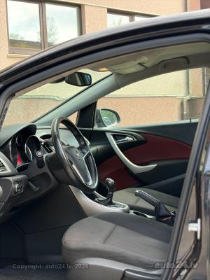 Melns Opel Astra 2010 Tallina, ar dzinēja tilpumu 1.70 L un nobraukumu 227 tūkst. km par 2999 €, foto 10 vietnē AUTOMOTO.COM.LV