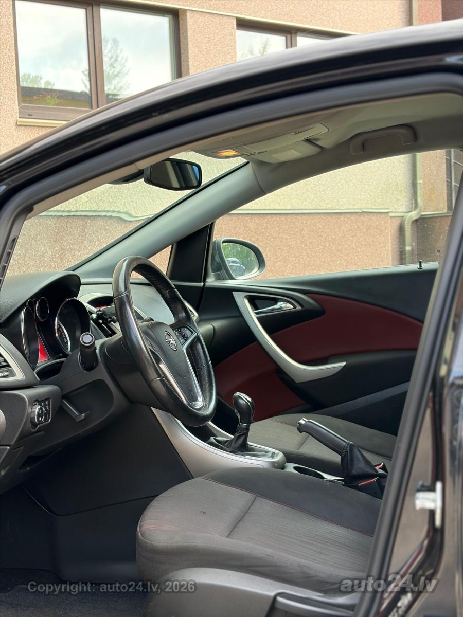 Melns Opel Astra 2010 Tallina, ar dzinēja tilpumu 1.70 L un nobraukumu 227 tūkst. km par 2999 €, foto 10 vietnē AUTOMOTO.COM.LV