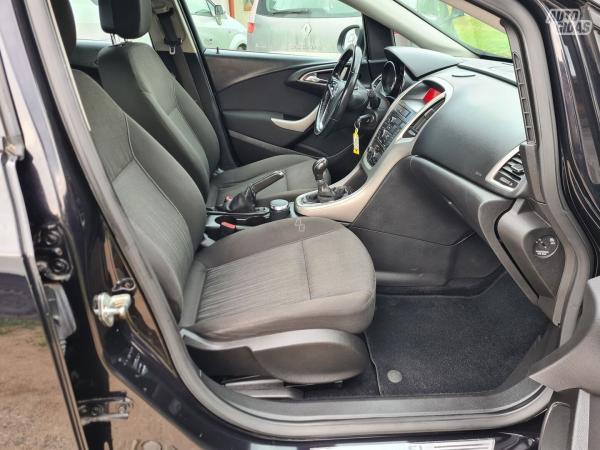 Black Opel Astra 2010 in Klaipeda, with an engine capacity of 1.70 L and mileage of 250 thousand km for 2999 €, photo 10 on AUTOMOTO.COM.LV