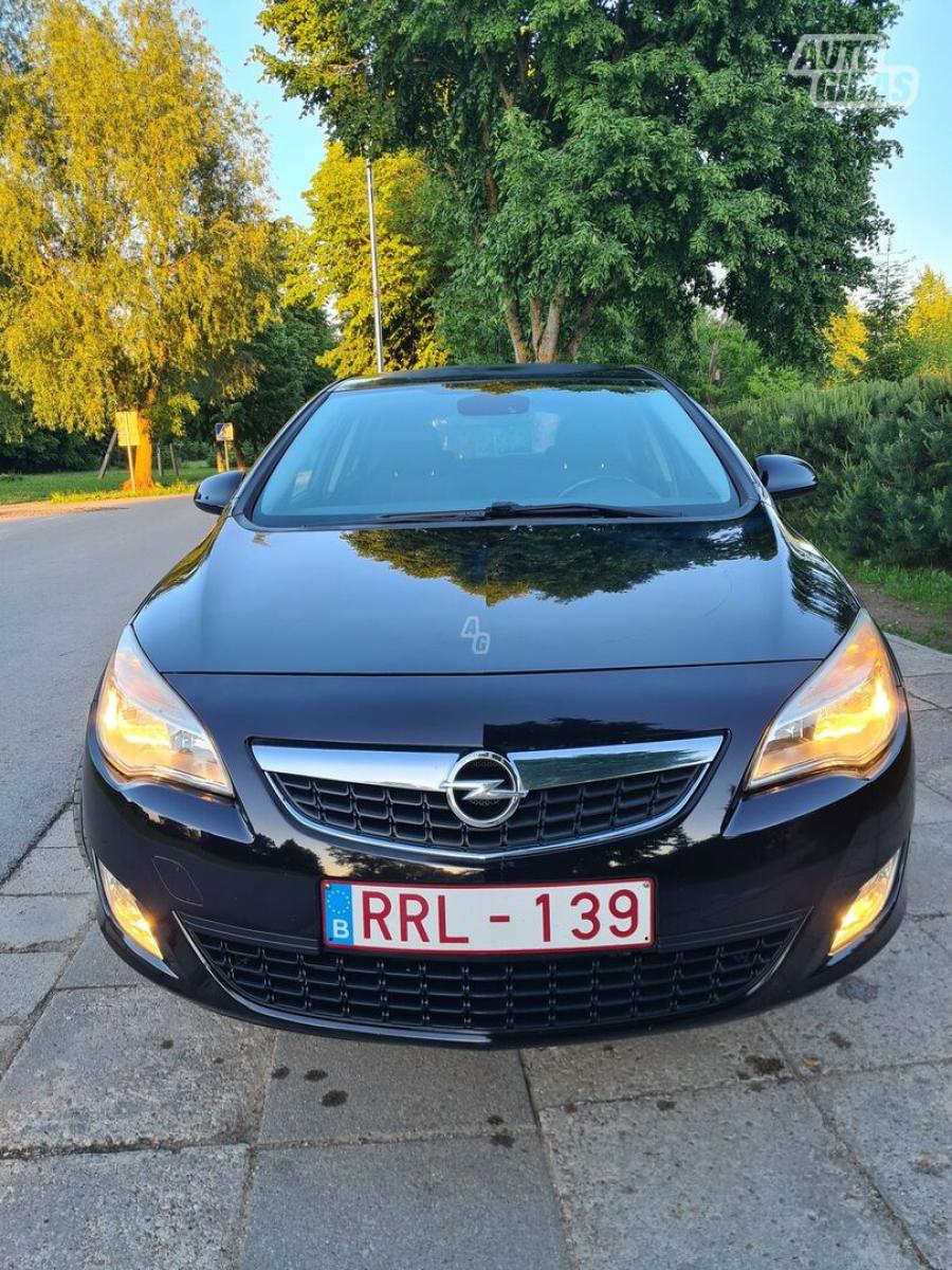 Melns Opel Astra 2010 Šilutė, ar dzinēja tilpumu 1.70 L un nobraukumu 250 tūkst. km par 2999 €, foto 34 vietnē AUTOMOTO.COM.LV