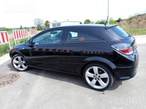 Black Opel Astra 2010 in Riga, with an engine capacity of 1.60 L and mileage of 113 thousand km for 4800 €, photo  on AUTOMOTO.COM.LV