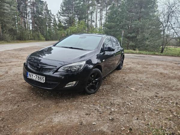 Melns Opel Astra 2010 Gulbene, ar dzinēja tilpumu 1.60 L un nobraukumu 0 tūkst. km par 4500 €, foto 4 vietnē AUTOMOTO.COM.LV