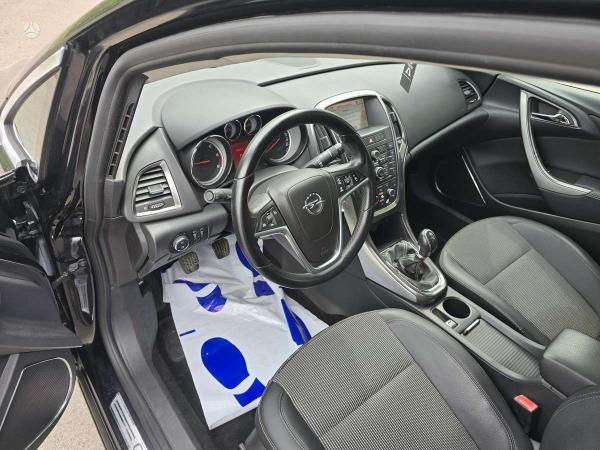 Melns Opel Astra 2010 Tauragė, ar dzinēja tilpumu 1.69 L un nobraukumu 293 tūkst. km par 3200 €, foto 10 vietnē AUTOMOTO.COM.LV