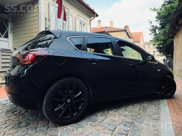 Melns Opel Astra 2010 Cēsis, ar dzinēja tilpumu 2.00 L un nobraukumu 0 tūkst. km par 4750 €, foto 6 vietnē AUTOMOTO.COM.LV