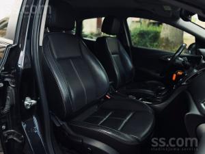 Black Opel Astra 2010 in Cesis, with an engine capacity of 2.00 L and mileage of 0 thousand km for 4750 €, photo 12 on AUTOMOTO.COM.LV