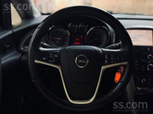 Black Opel Astra 2010 in Cesis, with an engine capacity of 2.00 L and mileage of 0 thousand km for 4750 €, photo 20 on AUTOMOTO.COM.LV