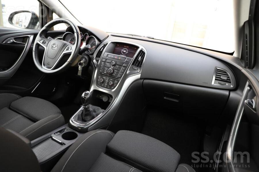 Melns Opel Astra 2010 Tukums, ar dzinēja tilpumu 2.00 L un nobraukumu 202 tūkst. km par 3850 €, foto 7 vietnē AUTOMOTO.COM.LV
