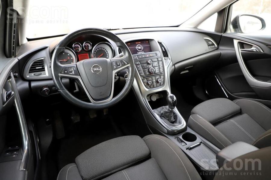 Melns Opel Astra 2010 Tukums, ar dzinēja tilpumu 2.00 L un nobraukumu 202 tūkst. km par 3850 €, foto 8 vietnē AUTOMOTO.COM.LV