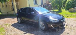 Black Opel Astra 2010 in Saldus, with an engine capacity of 2.00 L and mileage of 215 thousand km for 2700 €, photo  on AUTOMOTO.COM.LV
