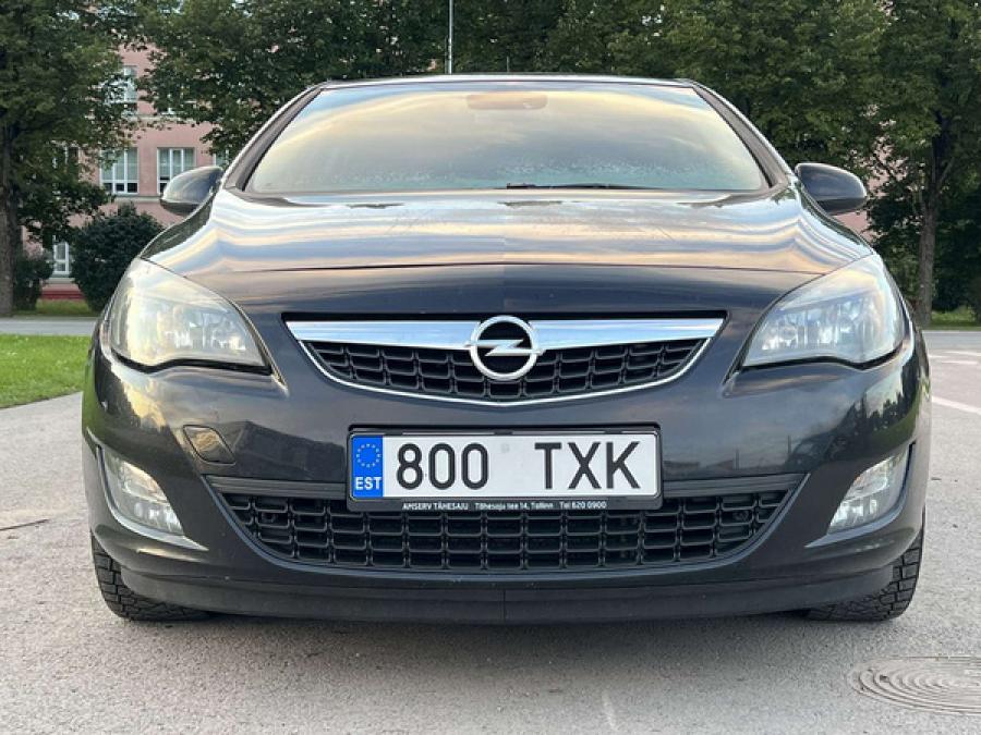 Melns Opel Astra 2010 Narva, ar dzinēja tilpumu 1.60 L un nobraukumu 157 tūkst. km par 2999 €, foto 4 vietnē AUTOMOTO.COM.LV