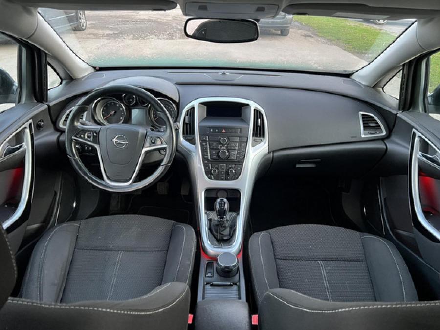 Melns Opel Astra 2010 Narva, ar dzinēja tilpumu 1.60 L un nobraukumu 157 tūkst. km par 2999 €, foto 11 vietnē AUTOMOTO.COM.LV
