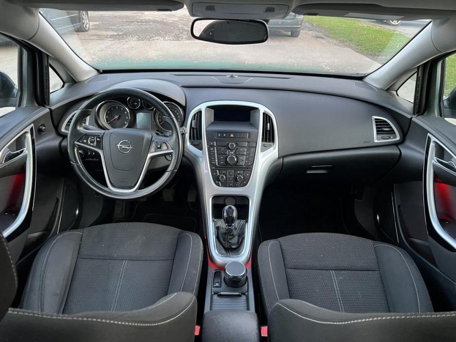 Melns Opel Astra 2010 Narva, ar dzinēja tilpumu 1.60 L un nobraukumu 157 tūkst. km par 2999 €, foto 22 vietnē AUTOMOTO.COM.LV