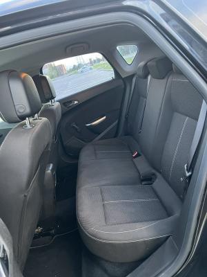 Melns Opel Astra 2010 Narva, ar dzinēja tilpumu 1.60 L un nobraukumu 157 tūkst. km par 2999 €, foto 23 vietnē AUTOMOTO.COM.LV