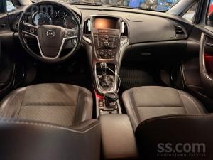 Melns Opel Astra 2010 Rīga, ar dzinēja tilpumu 1.70 L un nobraukumu 290 tūkst. km par 2999 €, foto 5 vietnē AUTOMOTO.COM.LV