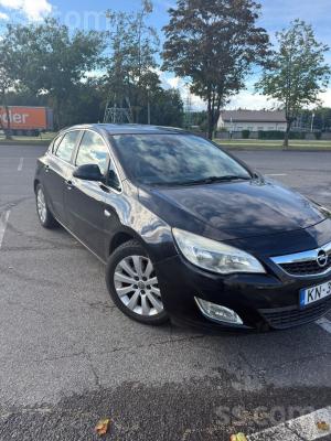 Melns Opel Astra 2010 Rīga, ar dzinēja tilpumu 1.70 L un nobraukumu 290 tūkst. km par 2999 €, foto 7 vietnē AUTOMOTO.COM.LV