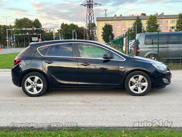 Черный Опель Астра 2010 в Нарва, объемом двигателя 1.60 л и пробегом 157 тыс. км за 2999 €, фото 3 на AUTOMOTO.COM.LV
