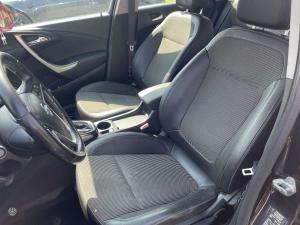 Melns Opel Astra 2010 Kauņa, ar dzinēja tilpumu 1.96 L un nobraukumu 218 tūkst. km par 3300 €, foto 11 vietnē AUTOMOTO.COM.LV