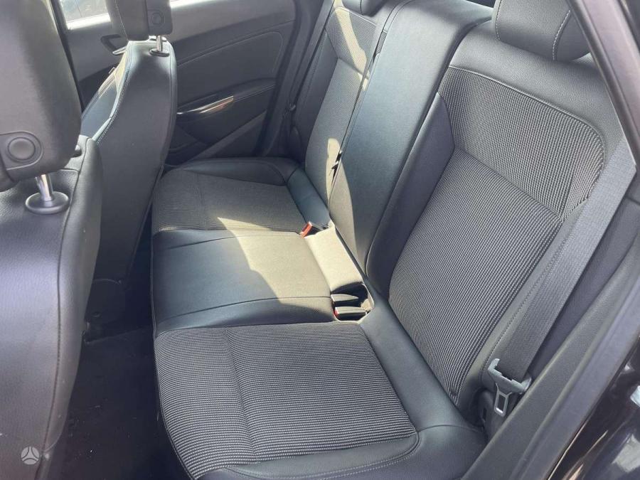 Melns Opel Astra 2010 Kauņa, ar dzinēja tilpumu 1.96 L un nobraukumu 218 tūkst. km par 3300 €, foto 12 vietnē AUTOMOTO.COM.LV