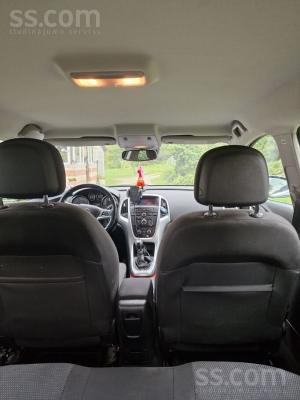 Melns Opel Astra 2010 Saldus, ar dzinēja tilpumu 1.70 L un nobraukumu 312 tūkst. km par 2000 €, foto 7 vietnē AUTOMOTO.COM.LV