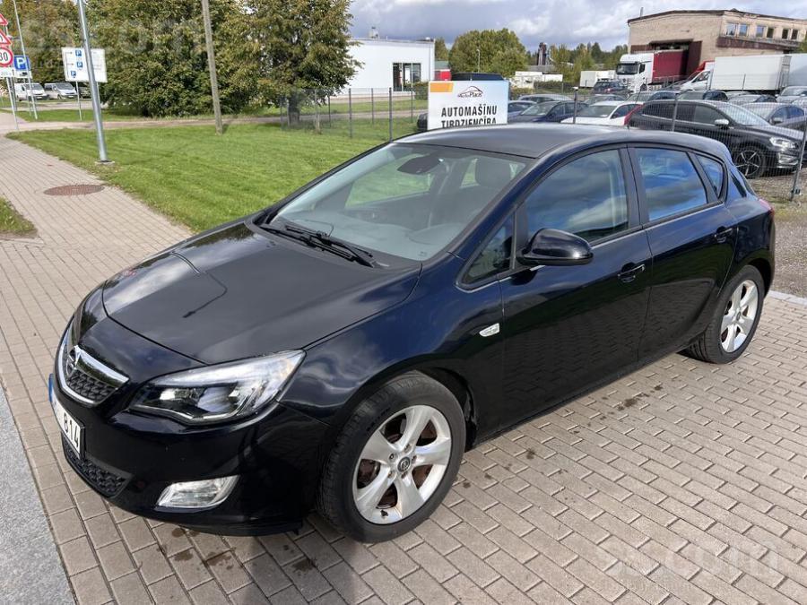 Melns Opel Astra 2010 Limbaži, ar dzinēja tilpumu 1.70 L un nobraukumu 262 tūkst. km par 1950 €, foto 1 vietnē AUTOMOTO.COM.LV