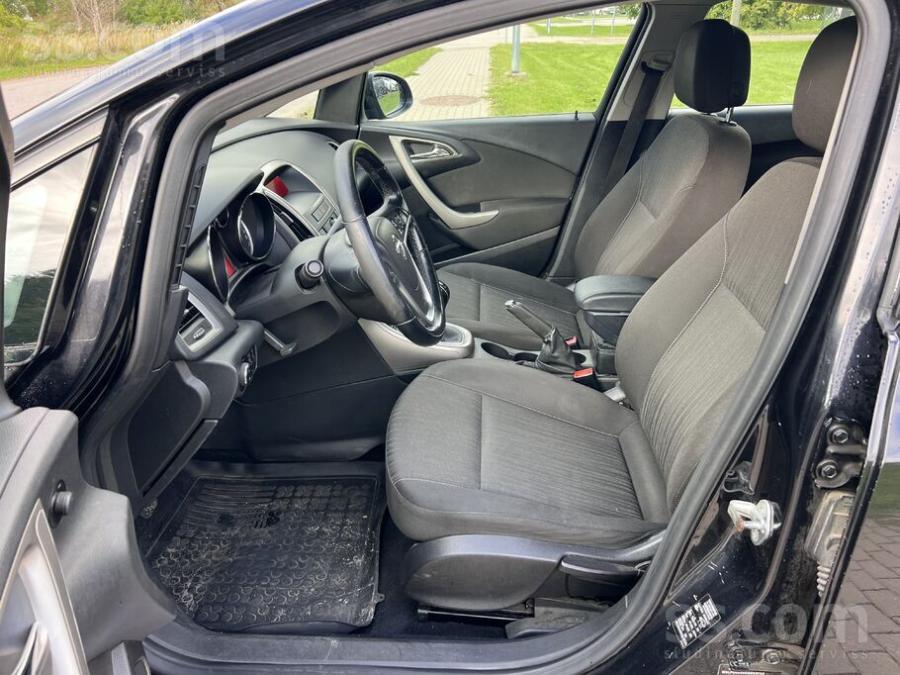 Melns Opel Astra 2010 Limbaži, ar dzinēja tilpumu 1.70 L un nobraukumu 262 tūkst. km par 1950 €, foto 9 vietnē AUTOMOTO.COM.LV