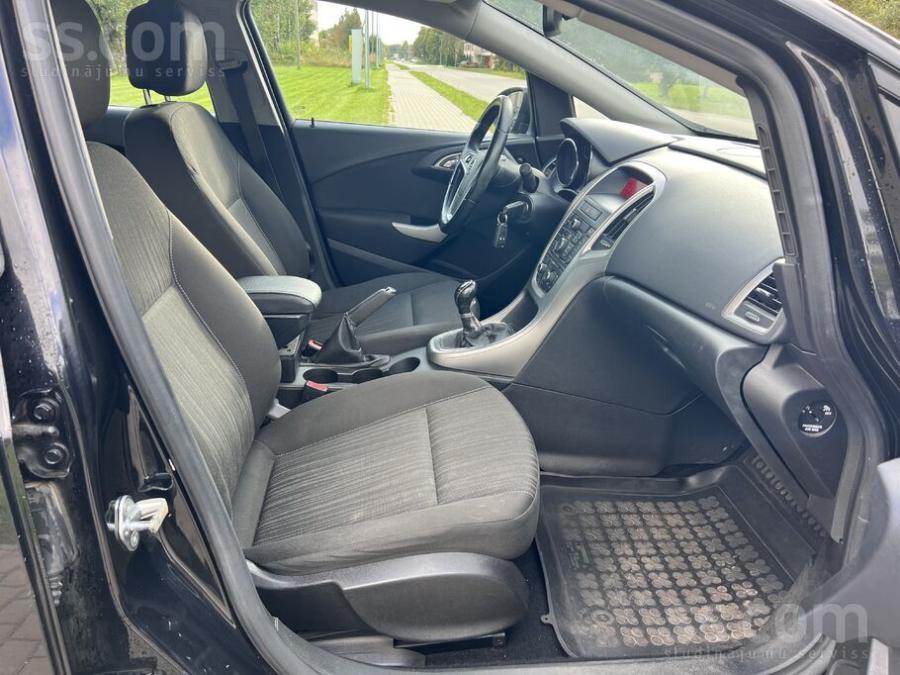 Melns Opel Astra 2010 Limbaži, ar dzinēja tilpumu 1.70 L un nobraukumu 262 tūkst. km par 1950 €, foto 11 vietnē AUTOMOTO.COM.LV