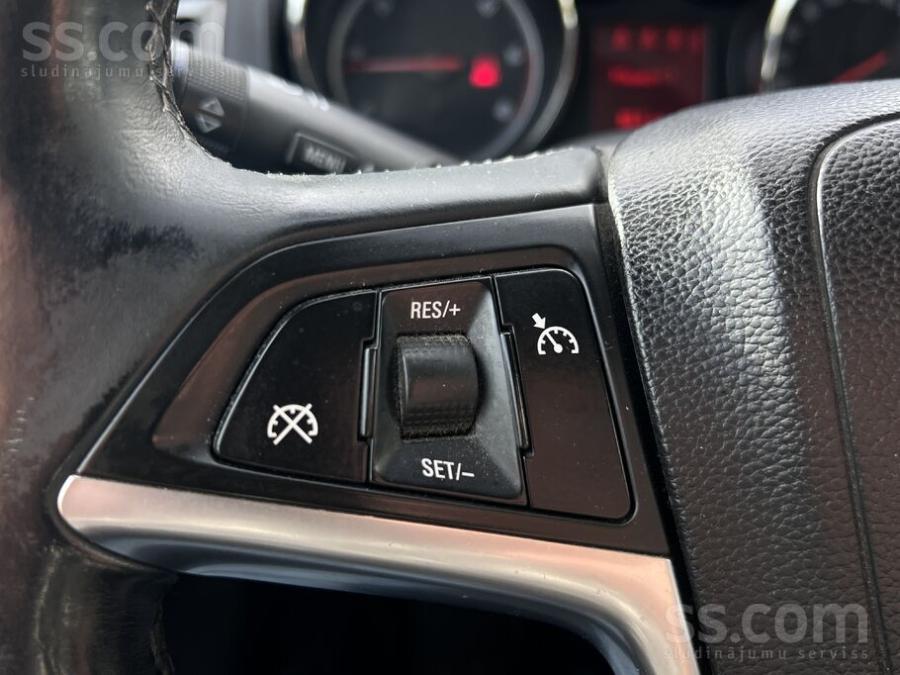 Melns Opel Astra 2010 Limbaži, ar dzinēja tilpumu 1.70 L un nobraukumu 262 tūkst. km par 1950 €, foto 21 vietnē AUTOMOTO.COM.LV