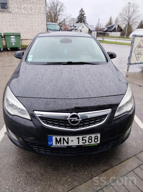 Melns Opel Astra 2011 Talsi, ar dzinēja tilpumu 1.30 L un nobraukumu 0 tūkst. km par 2690 €, foto 3 vietnē AUTOMOTO.COM.LV