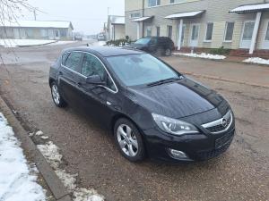 Melns Opel Astra 2011 Viļņa, ar dzinēja tilpumu 2.00 L un nobraukumu 273 tūkst. km par 4350 €, foto 2 vietnē AUTOMOTO.COM.LV