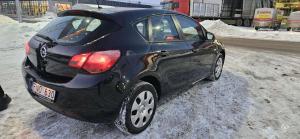 Black Opel Astra 2011 in Kaunas, with an engine capacity of 1.60 L and mileage of 207 thousand km for 1950 €, photo 2 on AUTOMOTO.COM.LV