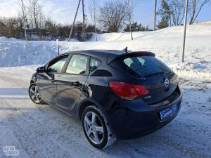 Black Opel Astra 2011 in Vilnius, with an engine capacity of 1.60 L and mileage of 218 thousand km for 3850 €, photo  on AUTOMOTO.COM.LV