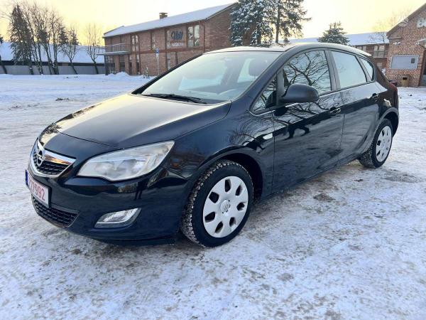 Melns Opel Astra 2011 Marijampole, ar dzinēja tilpumu 1.60 L un nobraukumu 208 tūkst. km par 2999 €, foto 1 vietnē AUTOMOTO.COM.LV