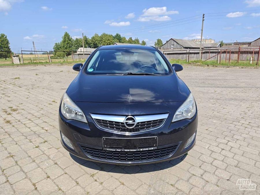 Melns Opel Astra 2011 Marijampole, ar dzinēja tilpumu 1.60 L un nobraukumu 280 tūkst. km par 3350 €, foto 10 vietnē AUTOMOTO.COM.LV