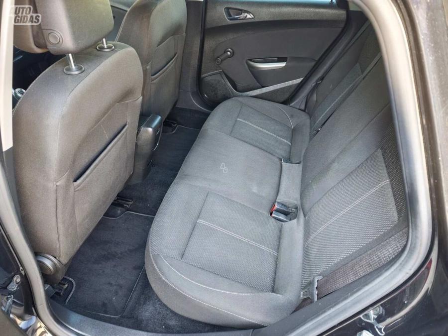 Melns Opel Astra 2011 Marijampole, ar dzinēja tilpumu 1.60 L un nobraukumu 280 tūkst. km par 3350 €, foto 16 vietnē AUTOMOTO.COM.LV