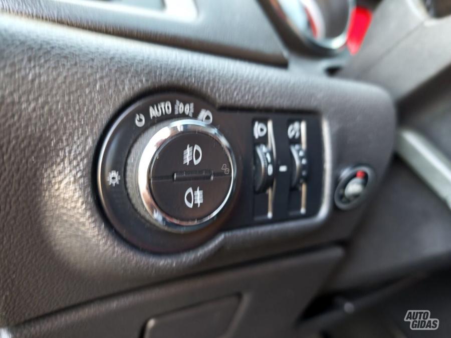 Melns Opel Astra 2011 Marijampole, ar dzinēja tilpumu 1.60 L un nobraukumu 280 tūkst. km par 3350 €, foto 21 vietnē AUTOMOTO.COM.LV